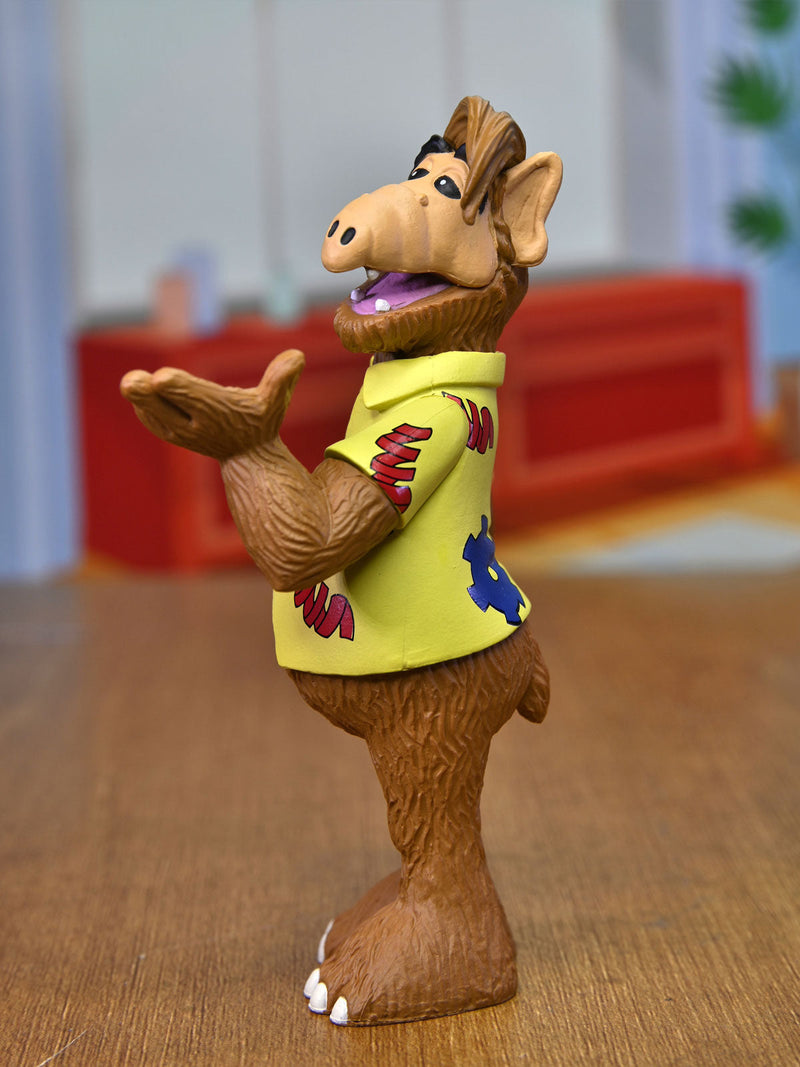 Alf with Saxophone Toony Classic - 6" Scale Action Figure - Alf - NECA ...
